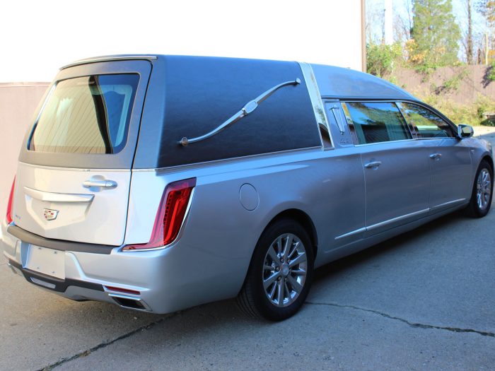 Eagle Coach Cadillac XTS Kingsley