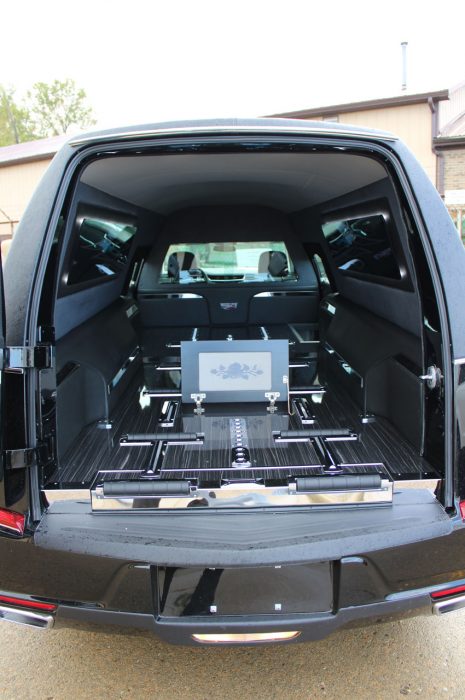 Federal Coach Cadillac XTS Heritage